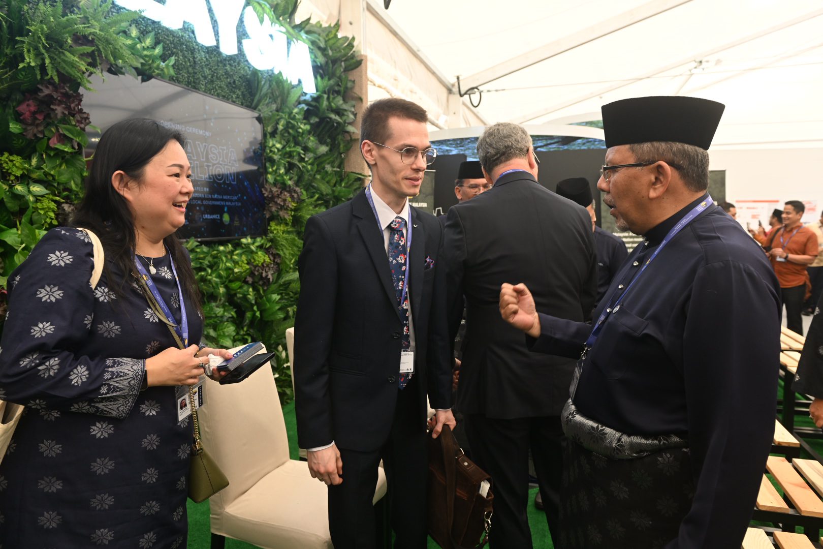 OUM Signs MoUs with 2 Institutions in Poland - Open University Malaysia