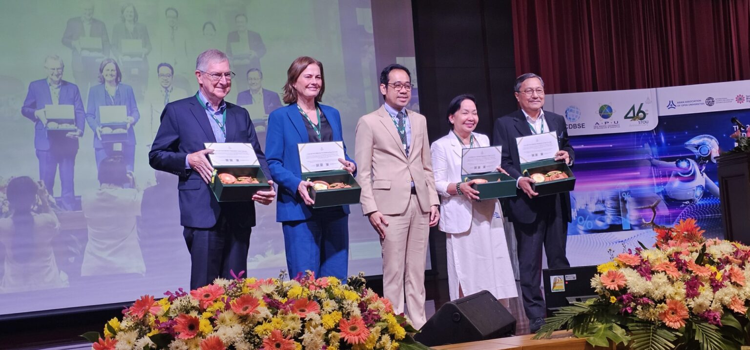 OUM SHINES AT INTERNATIONAL CONFERENCE IN THAILAND - Open University ...